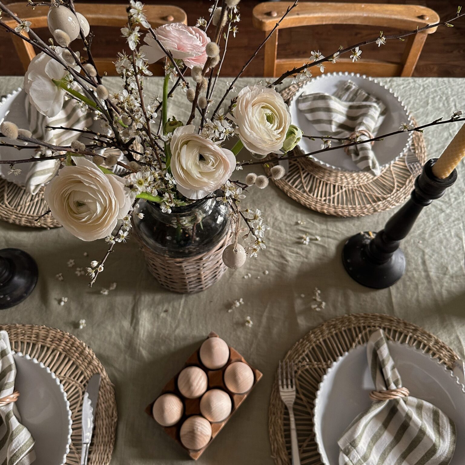 Easter tablescape ideas: how to decorate for Easter