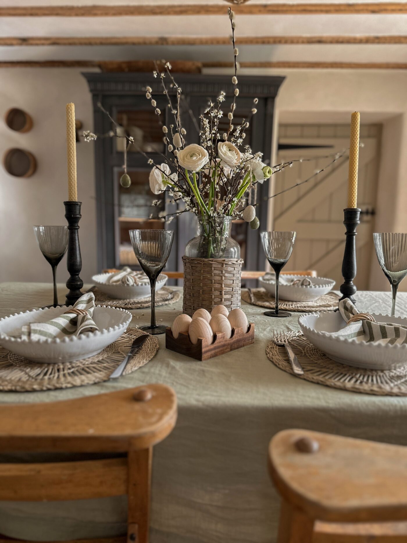 Easter tablescape ideas: how to decorate for Easter